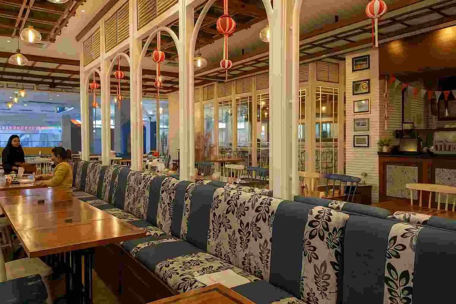 7 Tempat Nongkrong di Makassar yang Bikin Betah | FOOM Lab Global