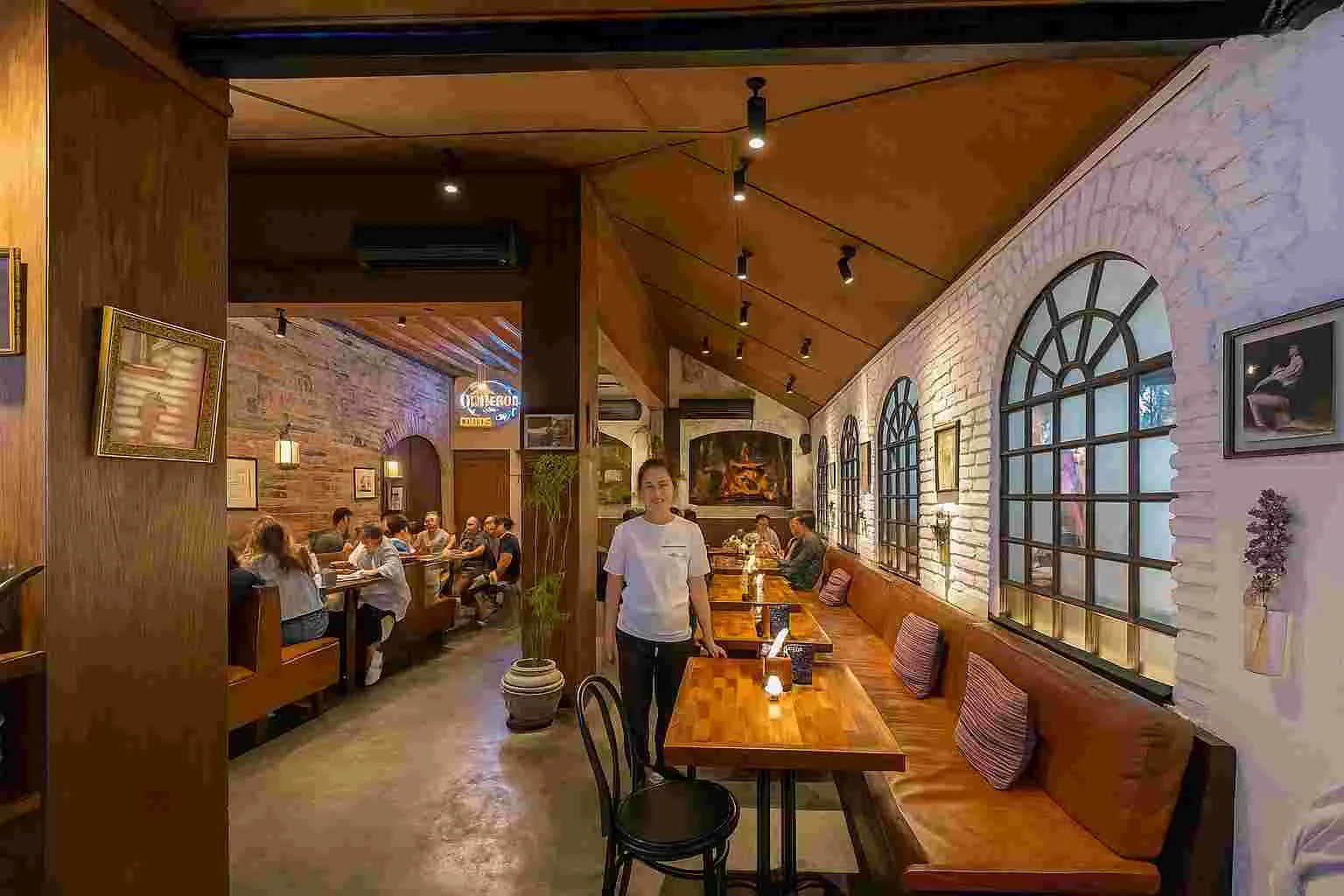 7+ Coffee Shop di Bali Terbaik untuk Nongkrong | FOOM Lab Global